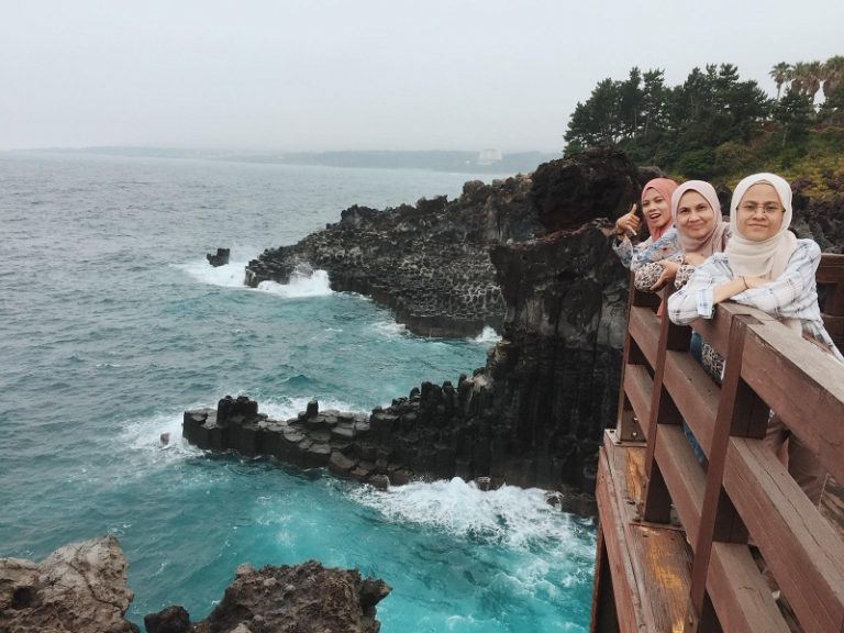 Uniknya Upacara Miring, Adat Kaum Iban Bagi Hormati Roh Nenek Moyang ...