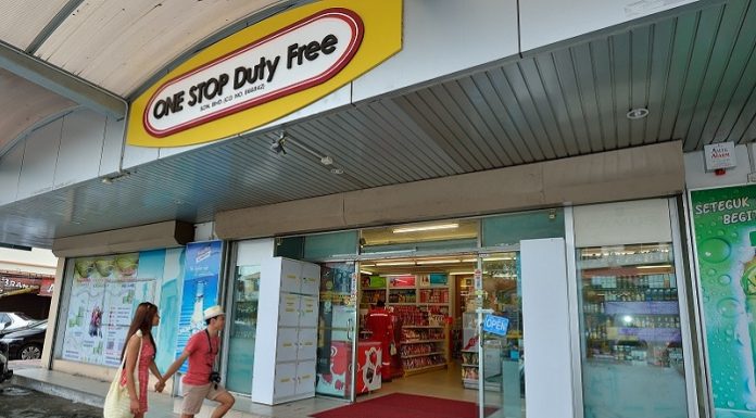 8 Lokasi Wajib Terjah Di Labuan. Paling Best Nak Beli Coklat & Minyak ...