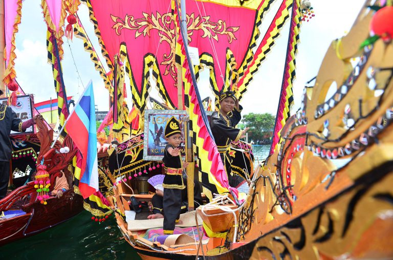 Regatta Lepa Semporna, Hari Perayaan Suku Kaum Bajau Di Sabah Penuh ...