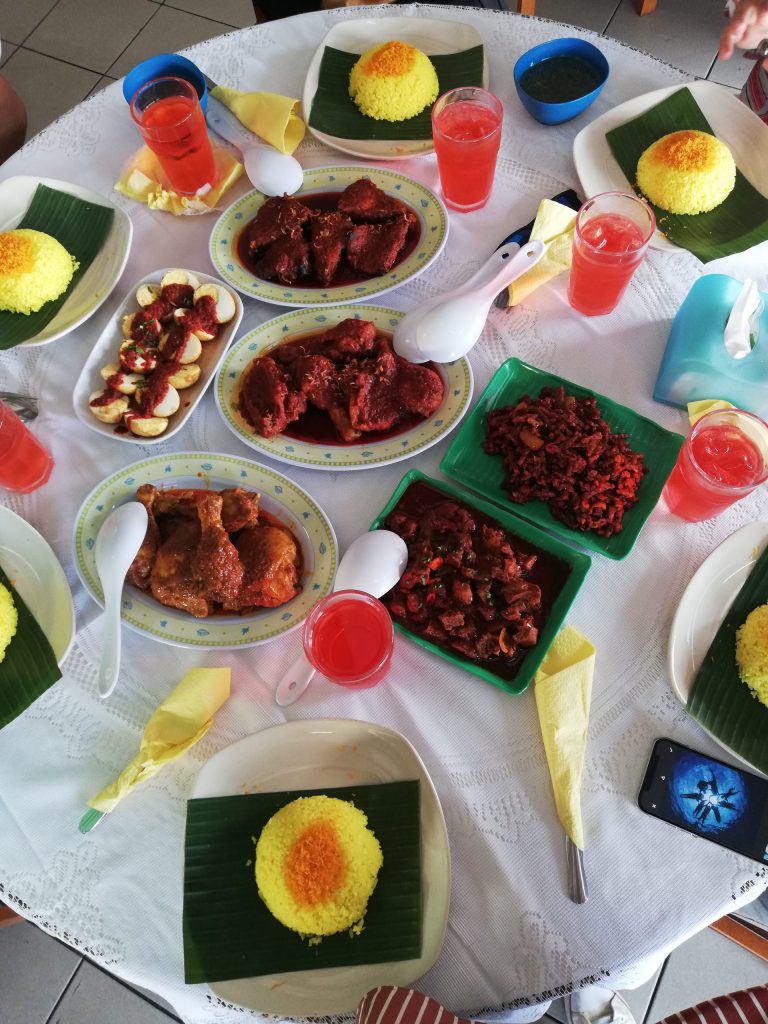 Nasi Kuning & Roti Kahwin Restoran Haji Tamrin, Menu Wajib Cuba Jika ...