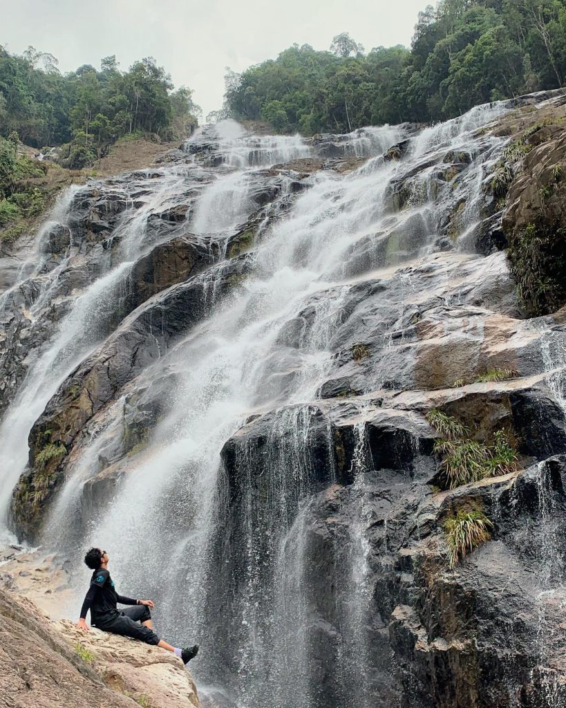 10 Lokasi Air Terjun Sekitar Malaysia Ada 'Sesuatu' Buat Ramai Kelu