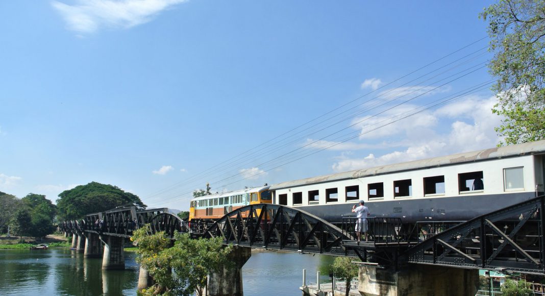 Perasaan Sayu Menyelubungi, Tatkala Menoraka ‘Landasan Keretapi Maut ...