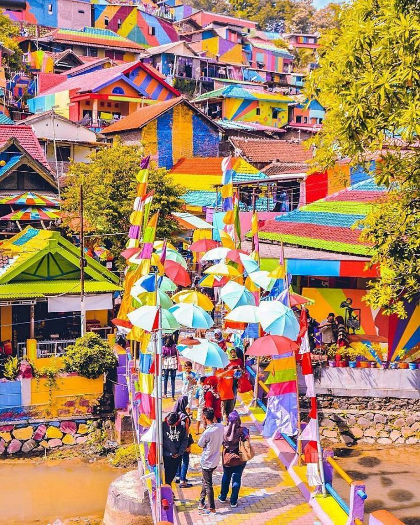 Kampung Instagrammable', Dahulu Setinggan Biasa Kini Berwarna-Warni