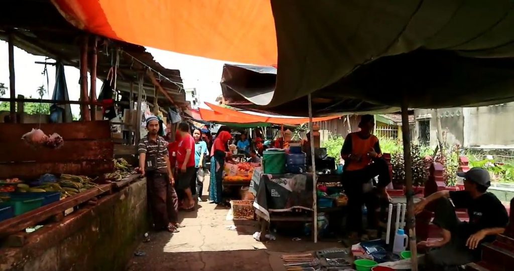 Pasar Pocong, Pasar Harian Terkenal Di Palembang Terletak Di Tengah ...