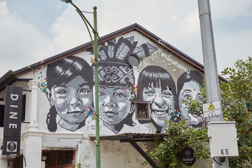 Bukan Setakat Pulau Pinang, Sarawak Juga Ada Lukisan Mural Untuk Gambar ...