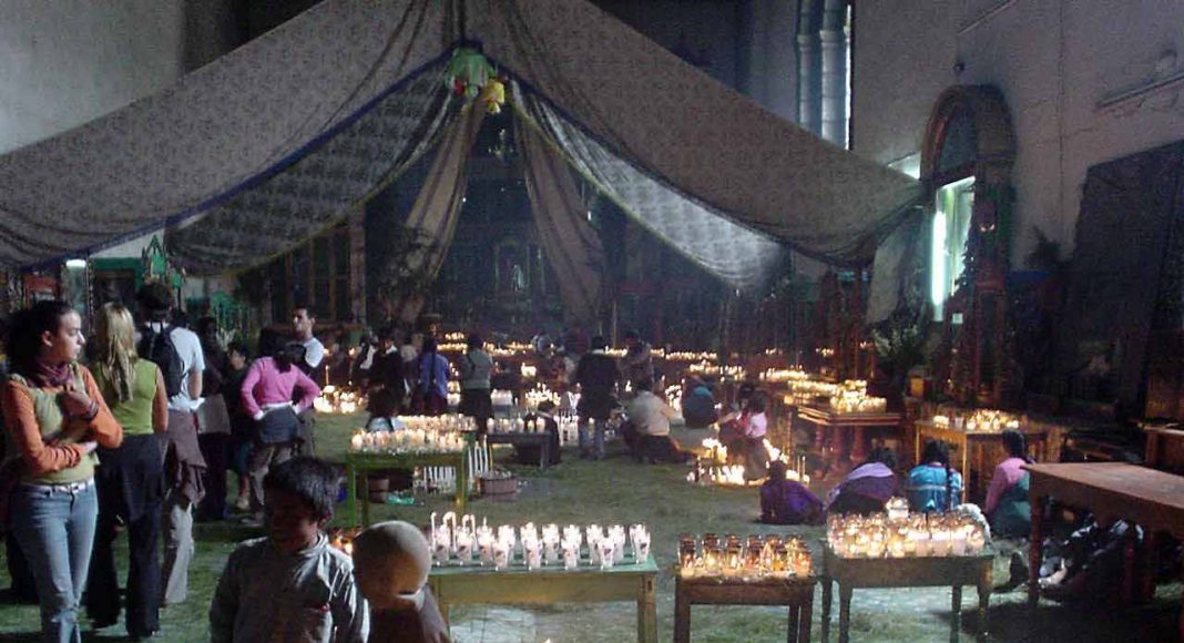 San Juan Chamula, Mexico Merupakan Antara Bandar Pelik Di Dunia ...