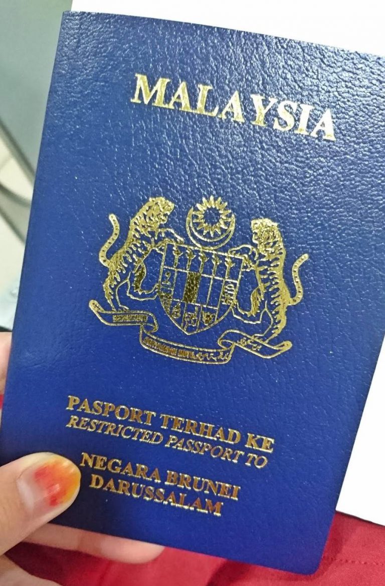 Ambil Tahu Jenis Pasport Yang Ada Di Malaysia. Ada Merah, Hijau, Biru ...