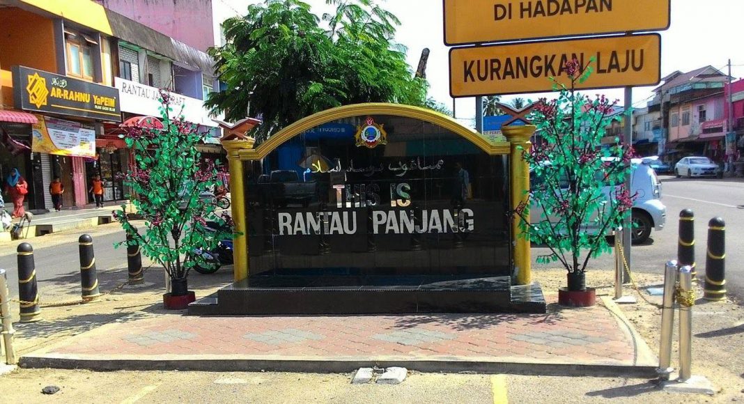 Singgah Floating Market Perlis, Pasar Terapung Ala Hatyai - LIBUR