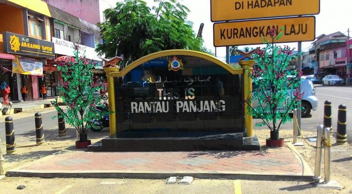 Singgah Floating Market Perlis, Pasar Terapung Ala Hatyai - LIBUR