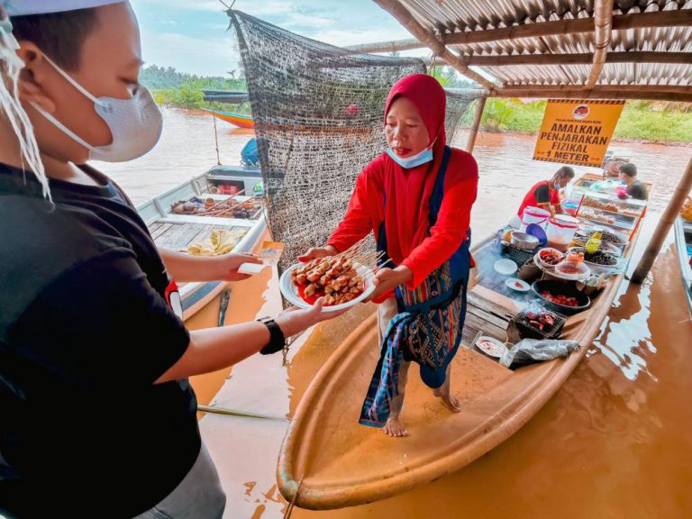Floating Market Made In Kelantan, Pulau Suri Pasar Terapung!
