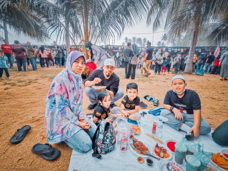 Floating Market Made In Kelantan. Pulau Suri Pasar Terapung Viral! - LIBUR
