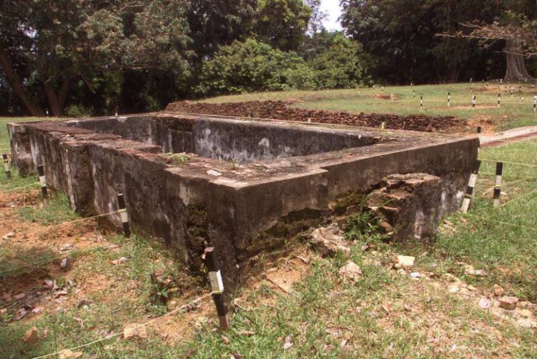 'Perigi Beracun' Tinggalan Sejarah Unik Kota Lukut Di Muzium Lukut Port ...