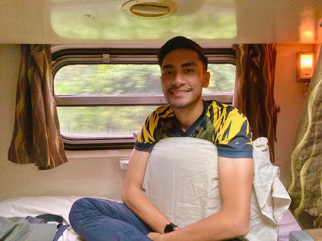 Naik Sleeper Train Explore Dabong Dalam 24 Jam, Gadis Ini Kongsi ...