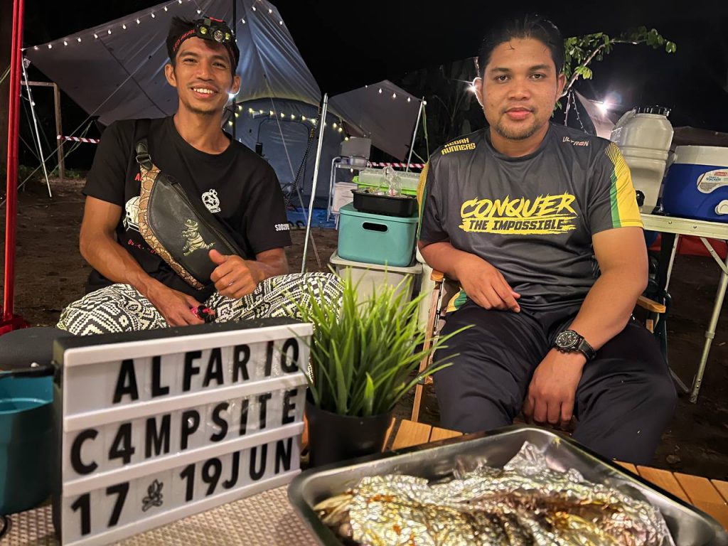 Camping Di Kaki Gunung Jerai Sambil Makan Durian Segar Di Alfariq ...
