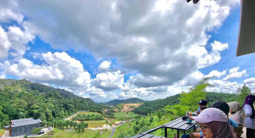 Feeling Bercuti Kat Tanah Tinggi Di Talula Hill Farm Resort, Kluang ...