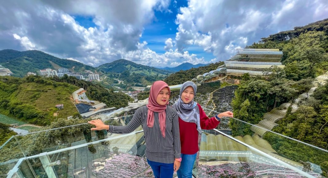 Uniknya Upacara Miring, Adat Kaum Iban Bagi Hormati Roh Nenek Moyang ...