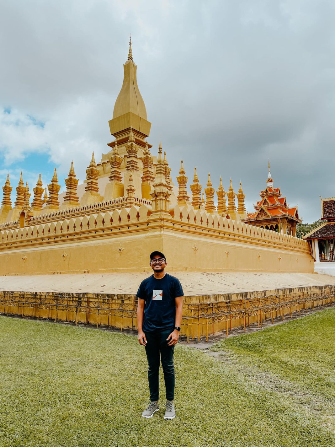 Trip Backpacking 6H5M Ke Laos. Jelajah Kota Vientiane, Luang Prabang ...