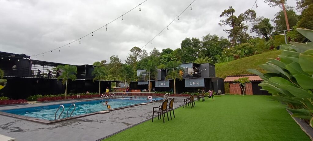 Senarai Homestay Di Perak Yang Ada Private Pool, Semua Best!