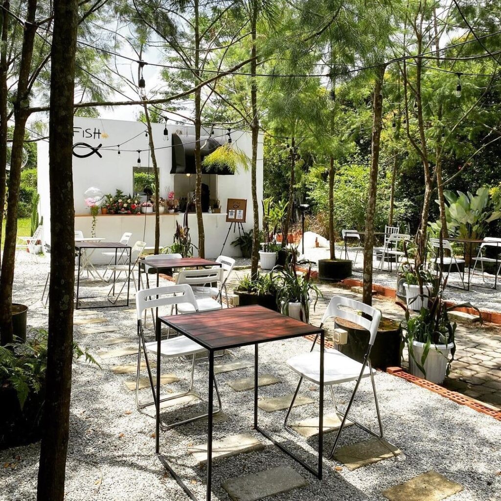 10 Tempat Buat Penggemar Kopi, Unik Rekaan Kedainya Pun!