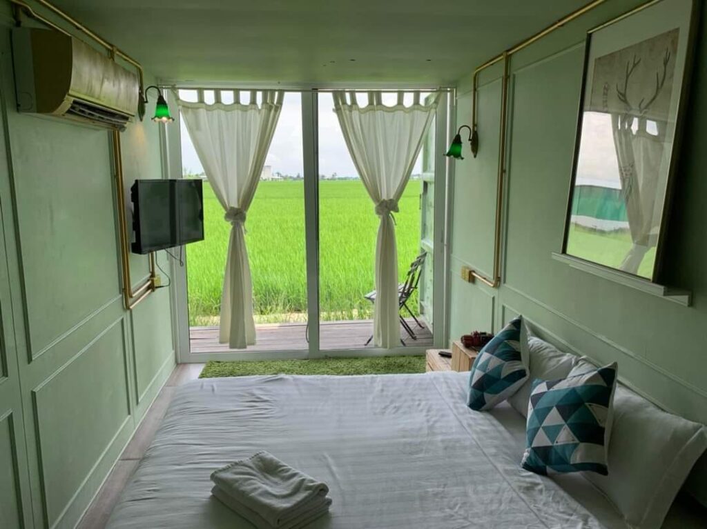 Padi Box Di Sekinchan, Jenis Homestay Kontena Belakang Sawah Padi