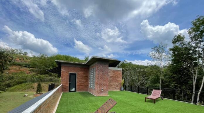 82 Rening di Ulu Rening Batang Kali, Private Villa Berkonsepkan Industrial